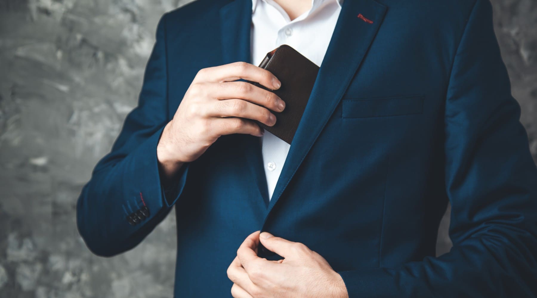 RFID-Schutz & Design: Slim Wallet Herren im Fokus | WALLTON™